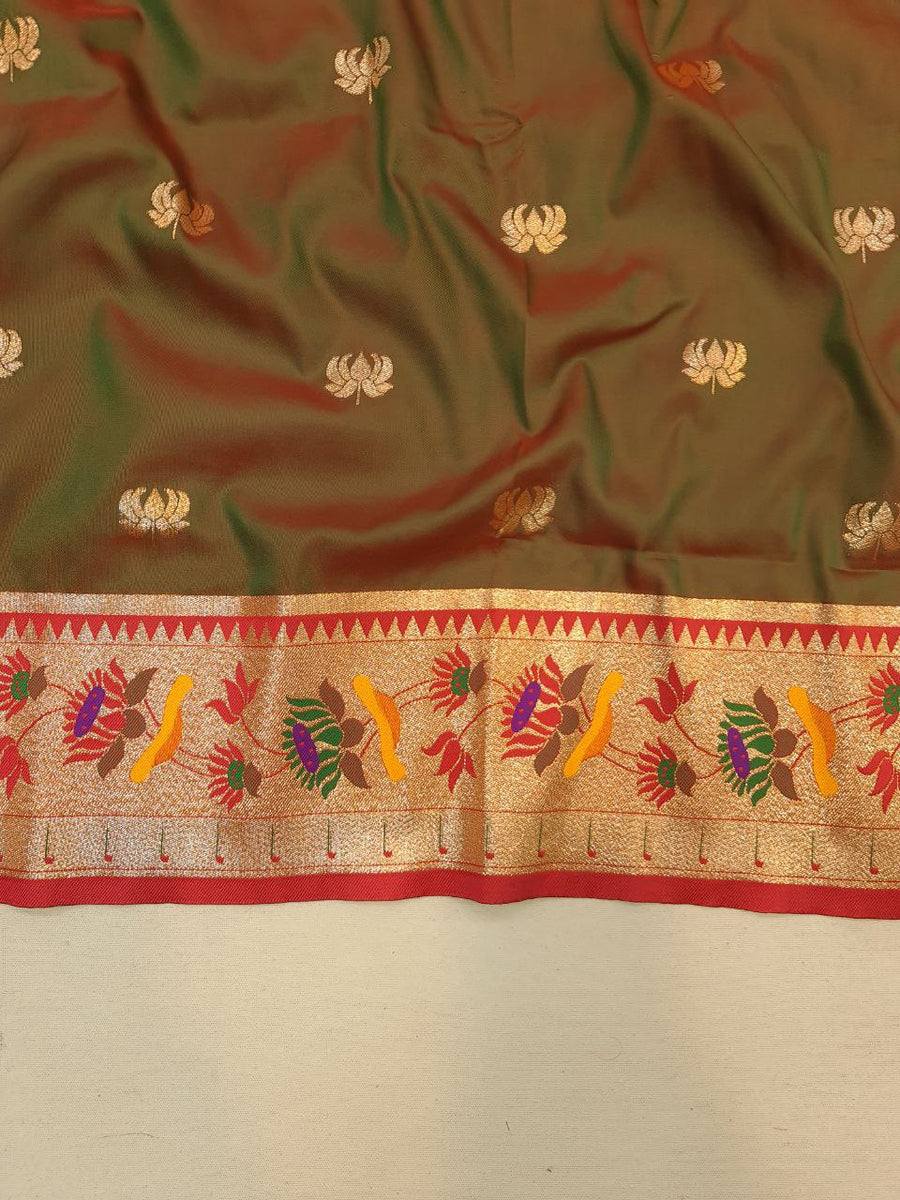 Lotus Border Paithani Saree- VV5 B – Shankari Paithani