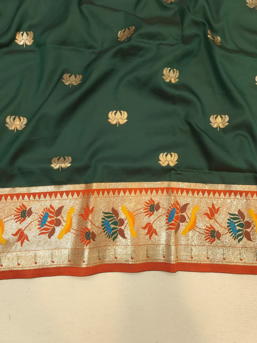 Lotus Border Paithani Saree- VV5 D – Shankari Paithani