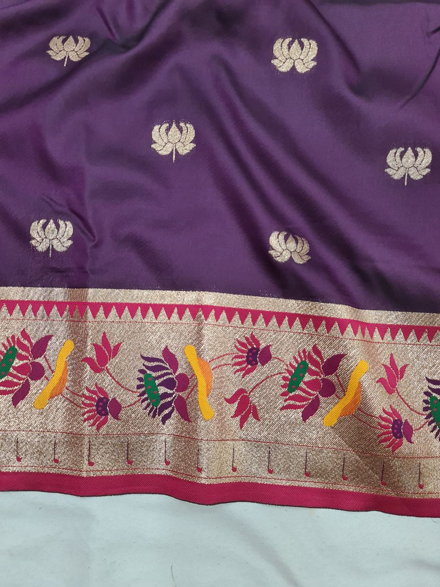 Lotus Border Paithani Saree- VV5 C – Shankari Paithani
